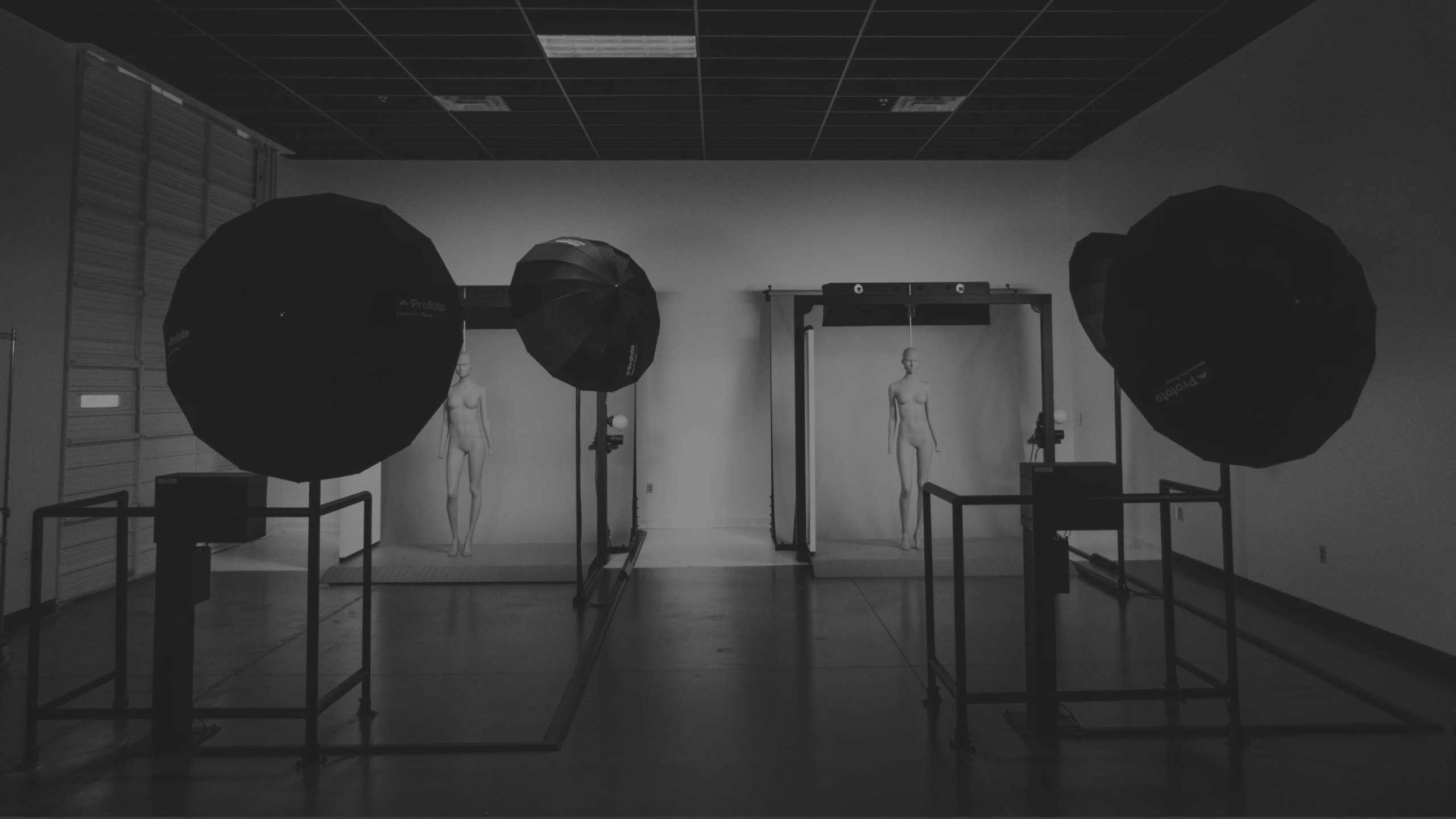 Real Digitized and AI-Generated Models for Fashion | Looklet